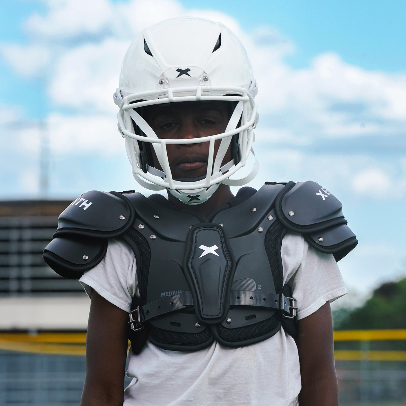 Xenith Flyte 2 Youth Football Shoulder Pads